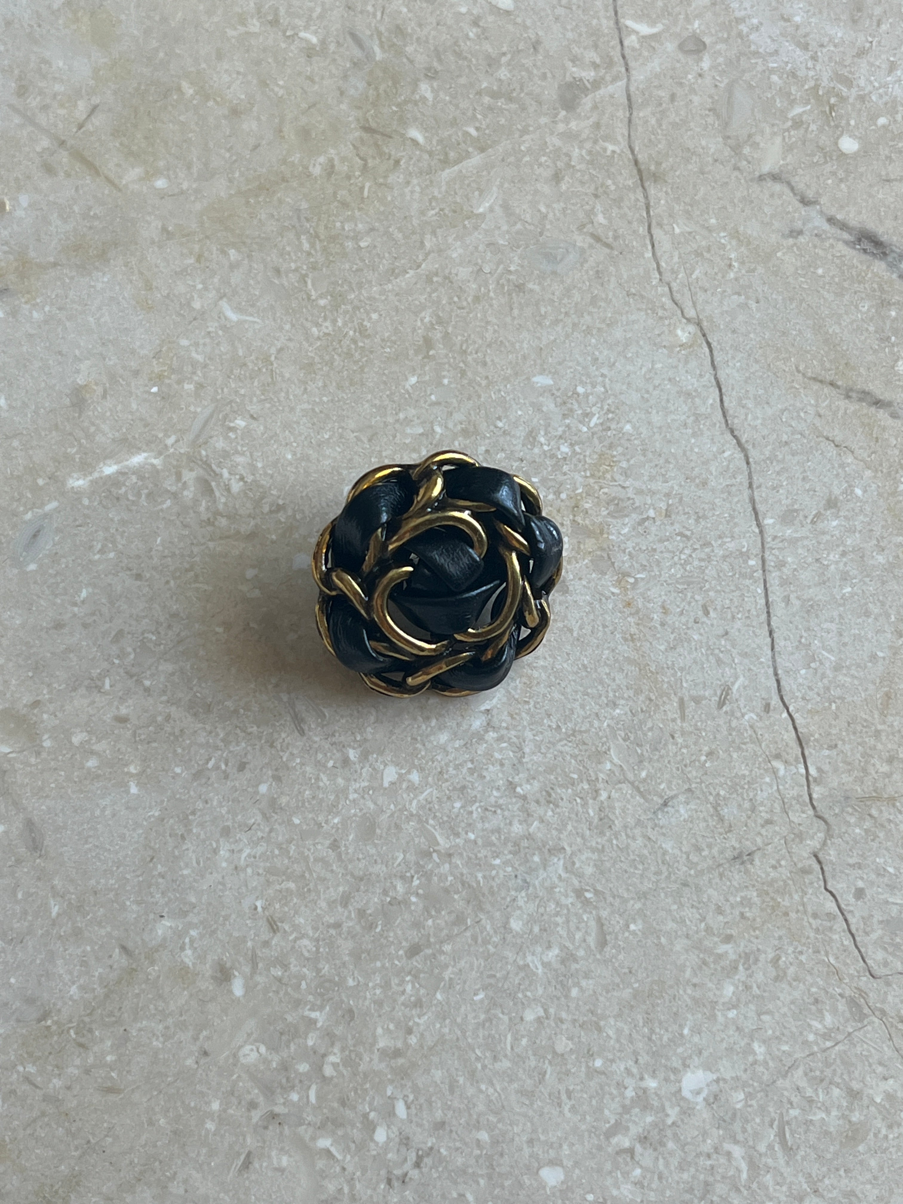 Frost button black – Touch of EEVA